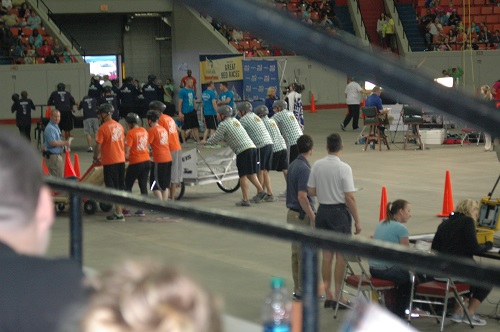 Brandeis Machinery Takes Second Place in 2016 Kentucky Derby Bed Races